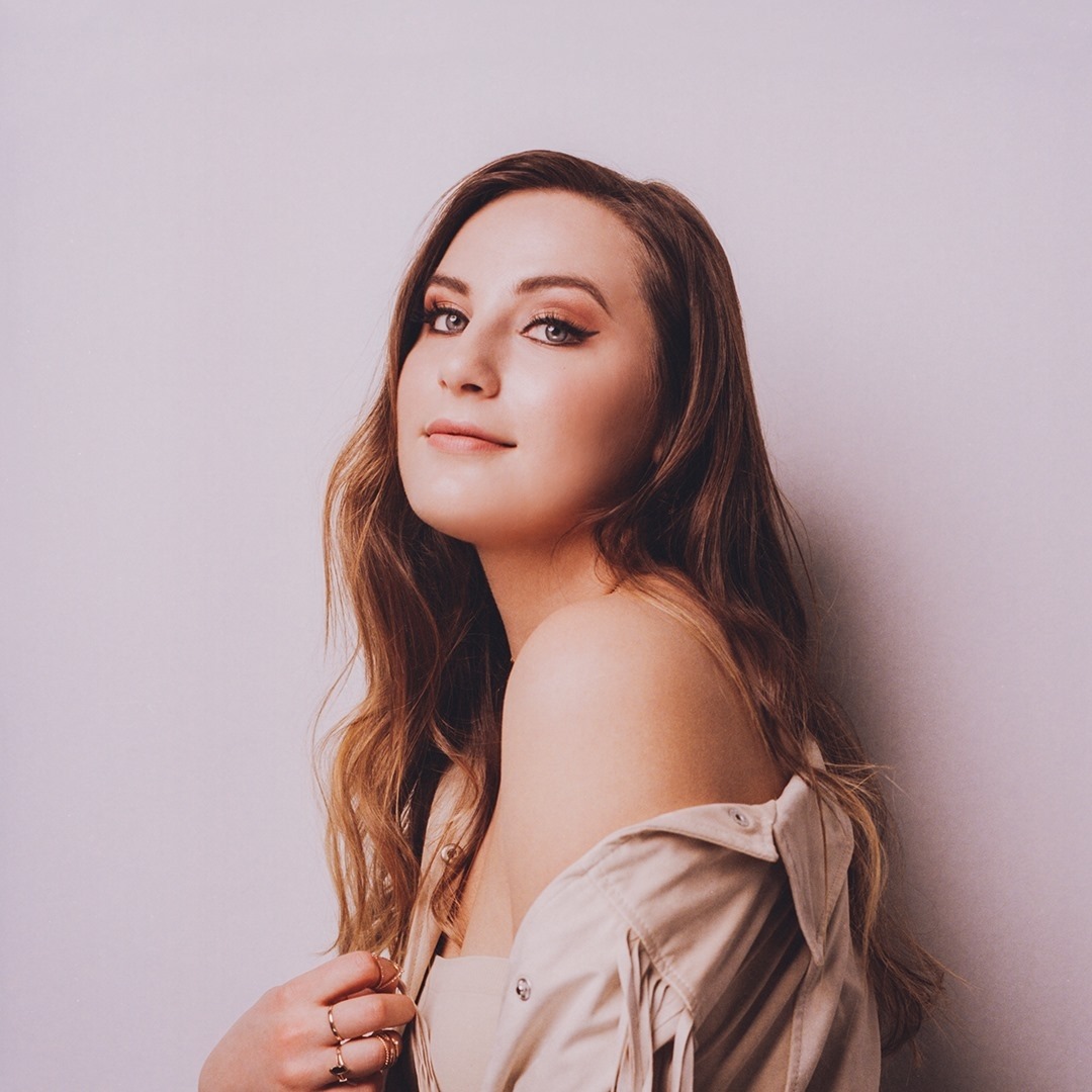 Hey, Highway: Madison Kozak is in the Fast Lane of Country Music ...