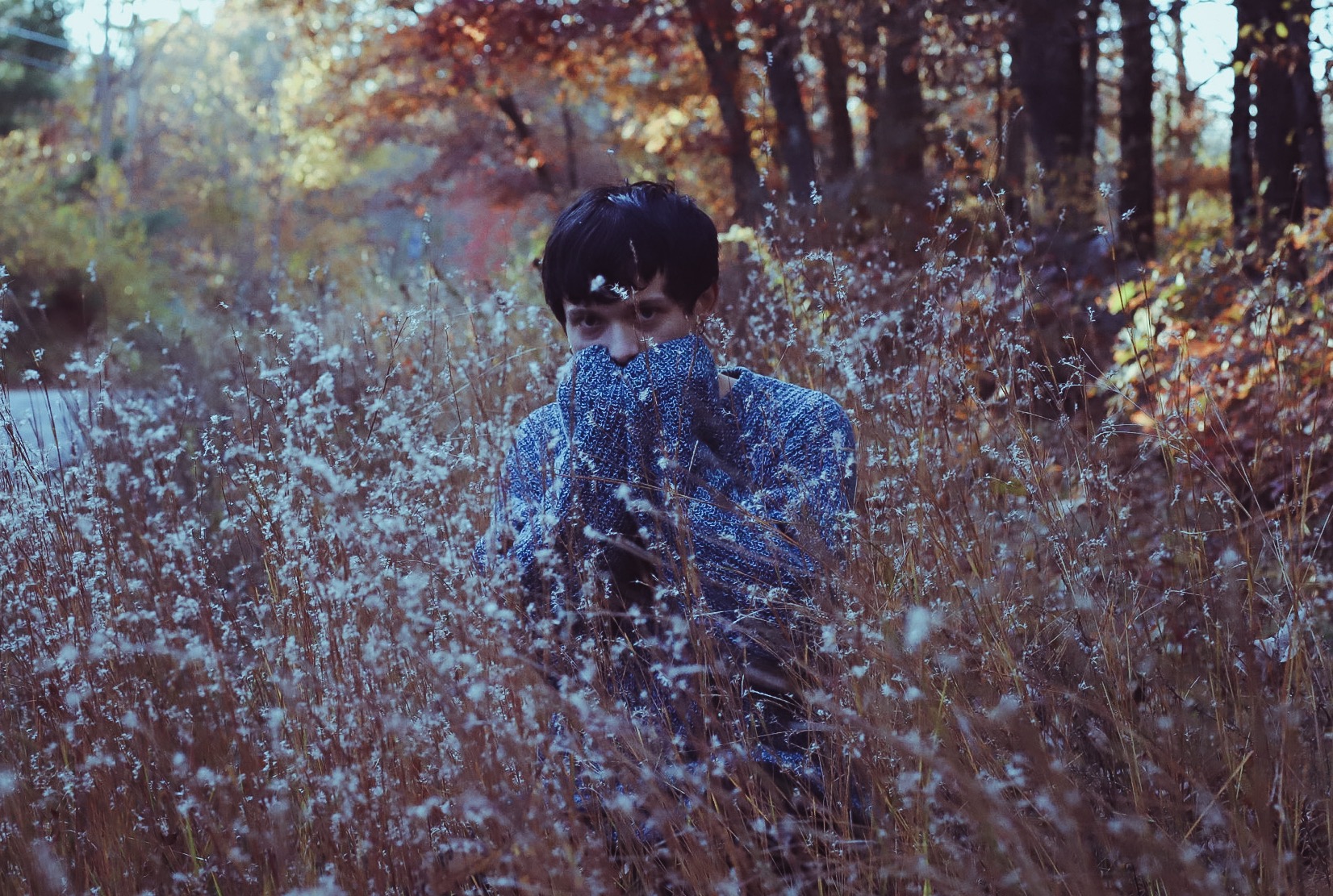Manic. Stunningly Contrasts Debut Single with Stripped-Down and ...